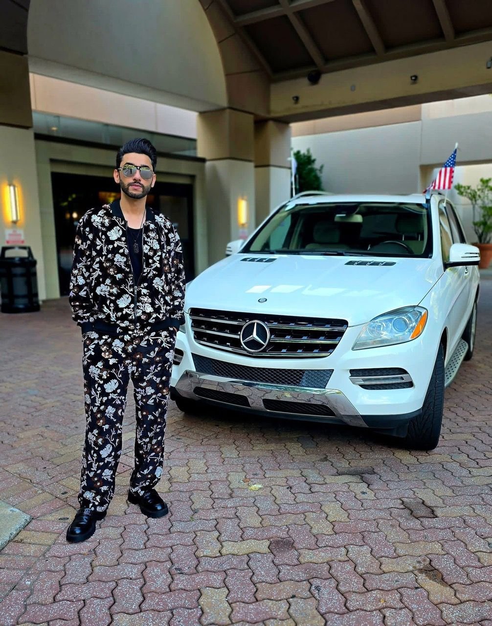 Aoun Ali Khan – Pakistani Singer from Musical Family Legacy